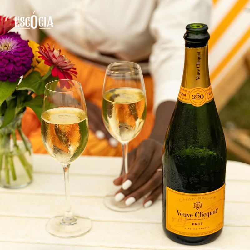 Champagne Veuve Clicquot Brut 750ml sem cartucho - Champagne - Magazine ...