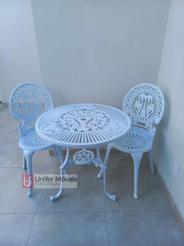 Conjunto de Mesa Para Jardim Itália 2 Cadeiras em Alumínio Fundido ...
