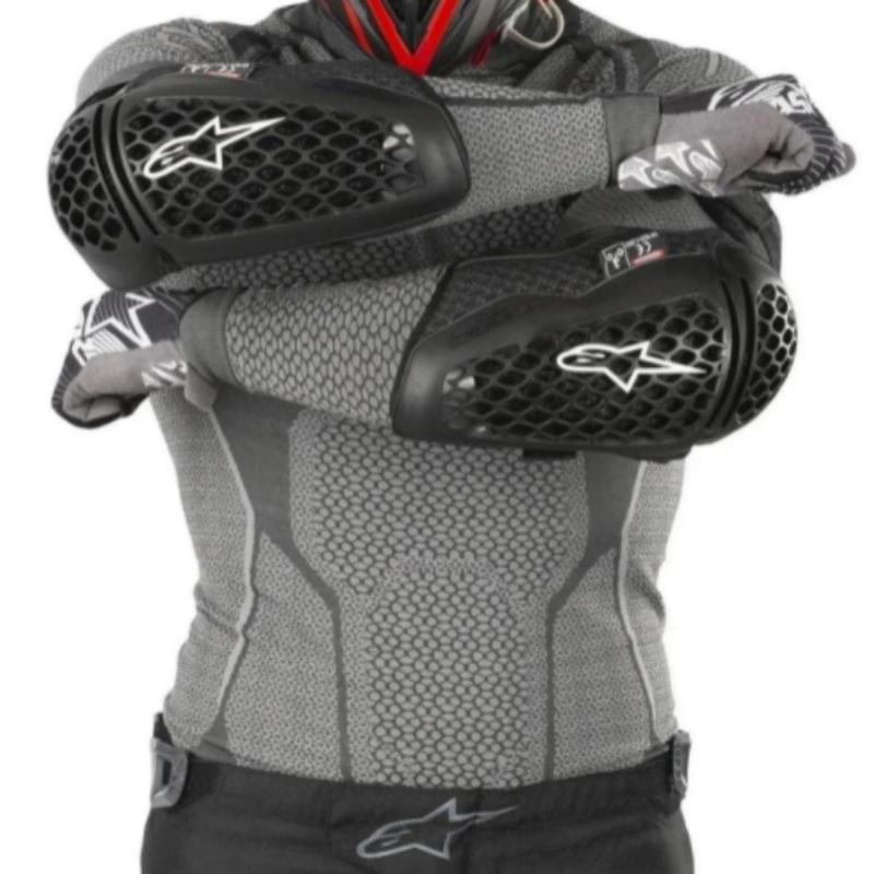 Cotoveleira Alpinestars Bionic Plus Motocross - Joelheira Esportiva - Magazine Luiza