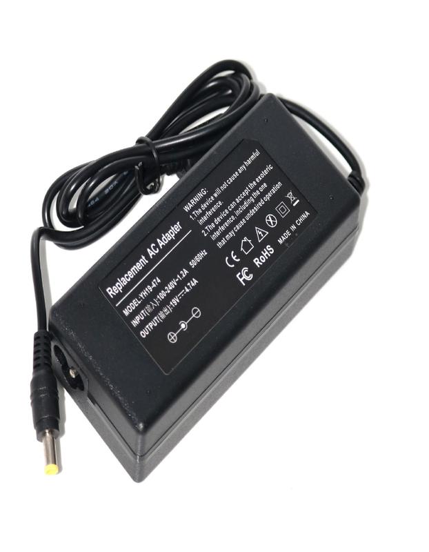 Fonte/Carregador para Notebook 19V 4.74A p/ Samsung M30 M40 M50 M55 M60 ...