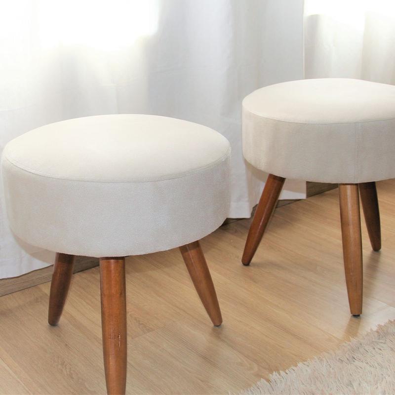 Kit 2 Puffs Redondo Pés Palito Madeira Maciça B3 - B3 Moveis - Puffs ...