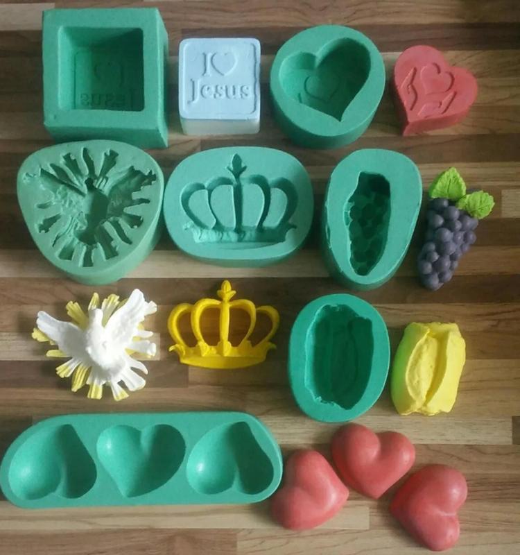Kit com 7 moldes formas de silicone modelos religiosos p/ artesanato ...