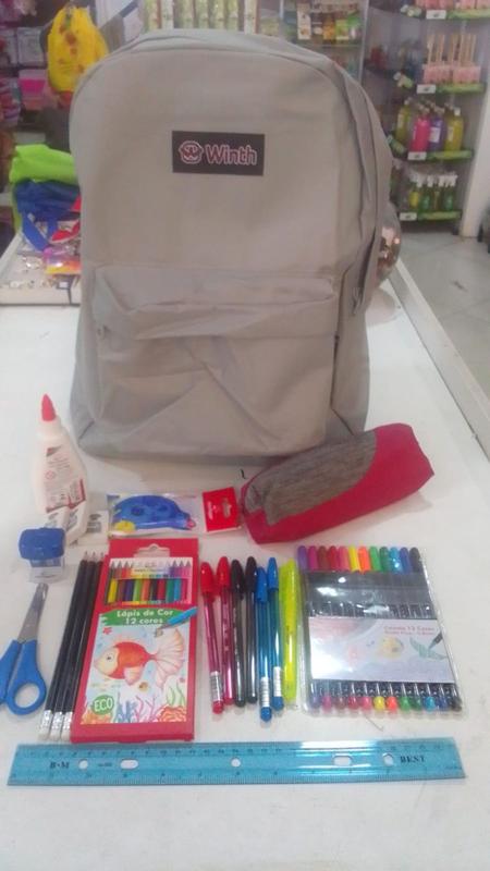 Kit Escolar Completo 23Un - Mochila/Estojo/Caderno/Materiais - Win ...
