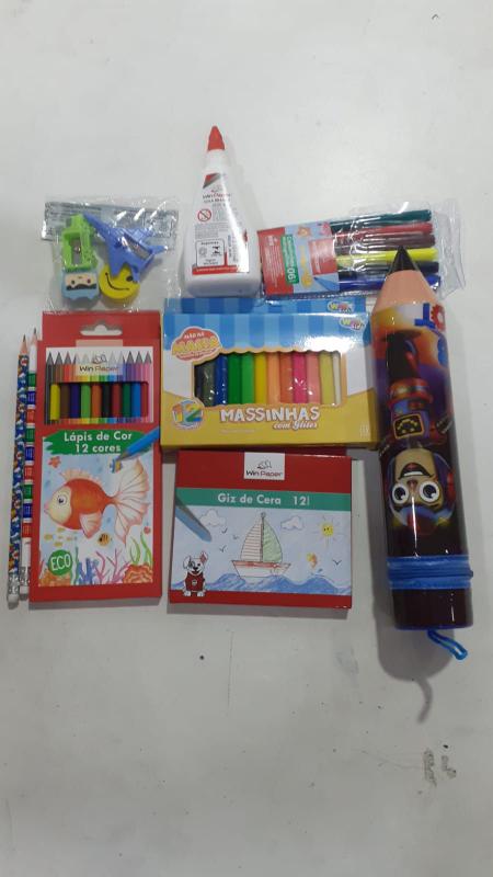 Kit Escolar Infantil - Com Estojo E 9 Acessório - Rocie - Estojo ...