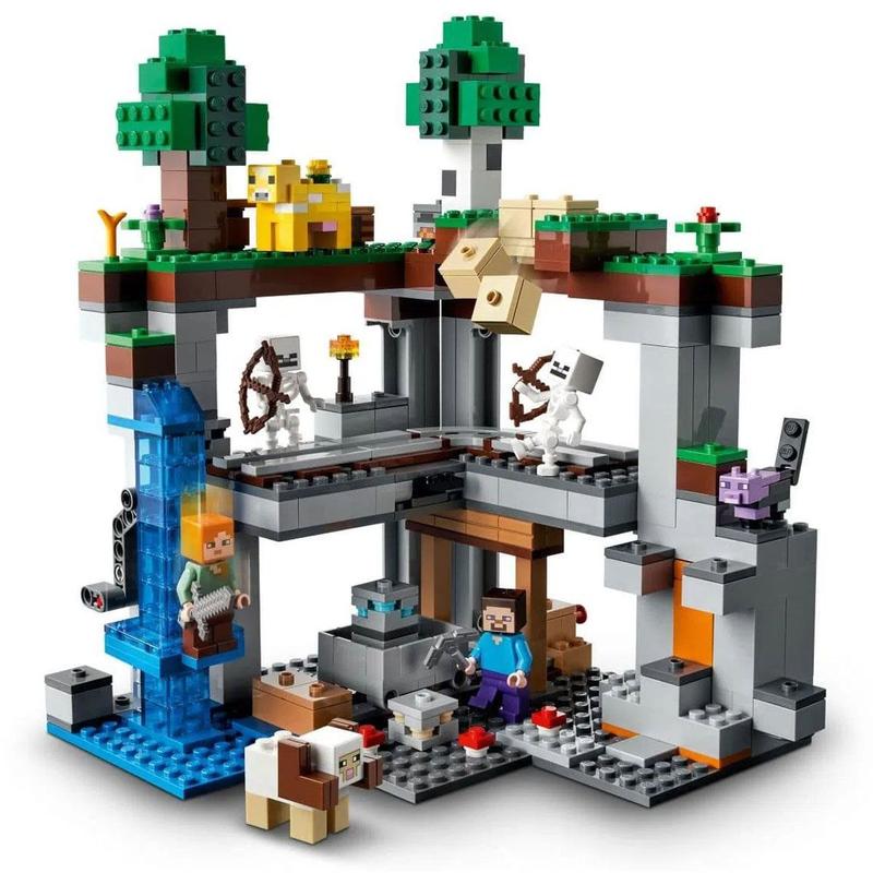 Lego Minecraft A Primeira Aventura 542 Peças - Brinquedos de Montar e ...