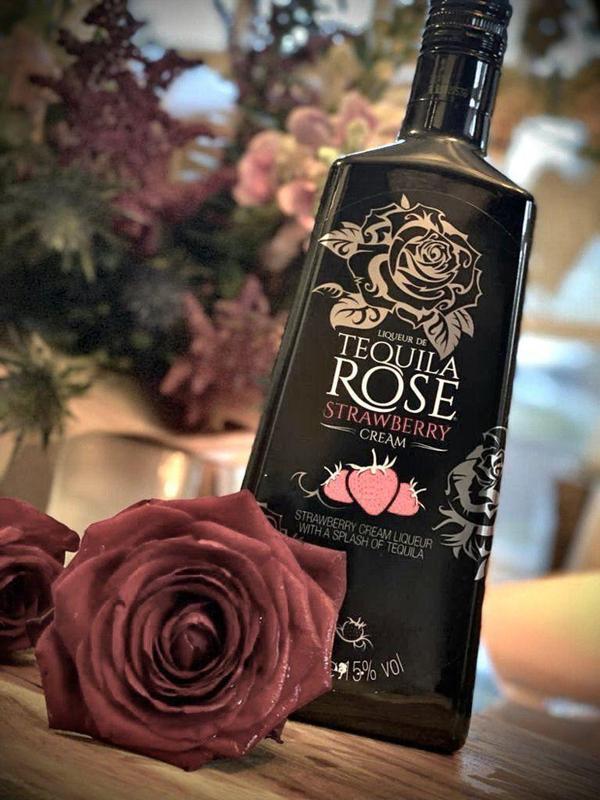 Licor tequila rose strawberry cream 700ml - Licor - Magazine Luiza