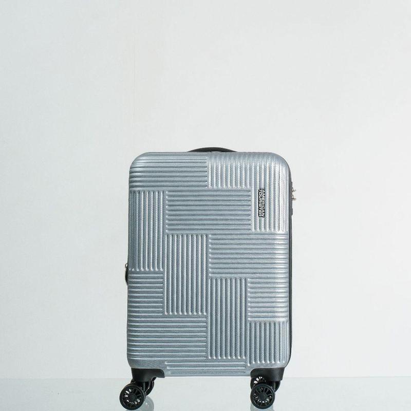 Mala Pequena de Bordo 10kg Rígida Rodas Giro 360 Cuiabá American ...