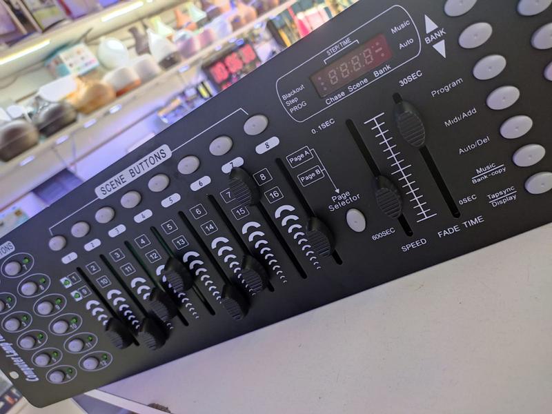 Mesa controladora DMX-512 - 192DMX Controller - Mesa de Som / Mixer ...