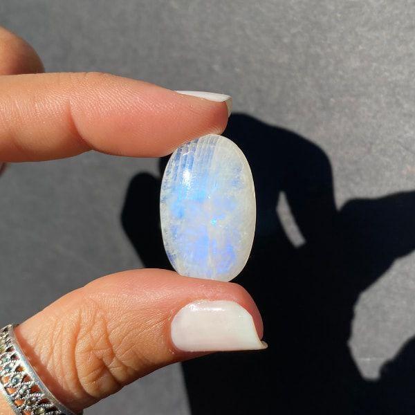 Pedra da Lua - Cabochão - Oval - TRANSCENDENTAL - Livros de Literatura Infantil - Magazine Luiza