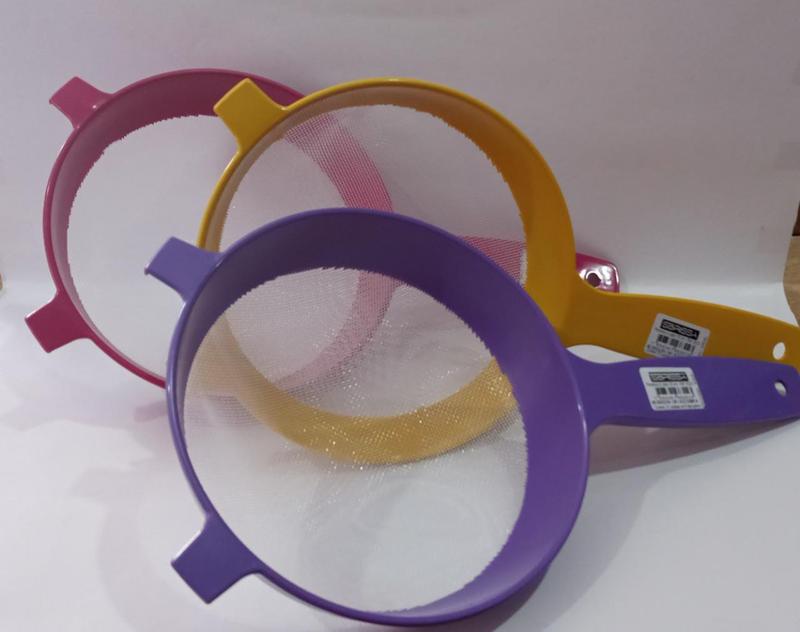 Peneira Coador Grande Com Cabo 18cm Coador Plástico Gigante - NG ...