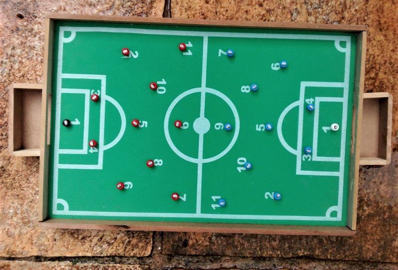 Peteleco futebol de pino - Maria Fumaça - Botão para Futebol de Botão ...