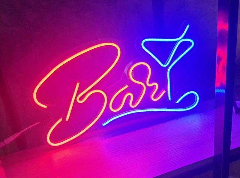 PLACA LETREIRO NEON BAR - 50cm x 30cm - Design Sentido - Placa Decorativa - Magazine Luiza