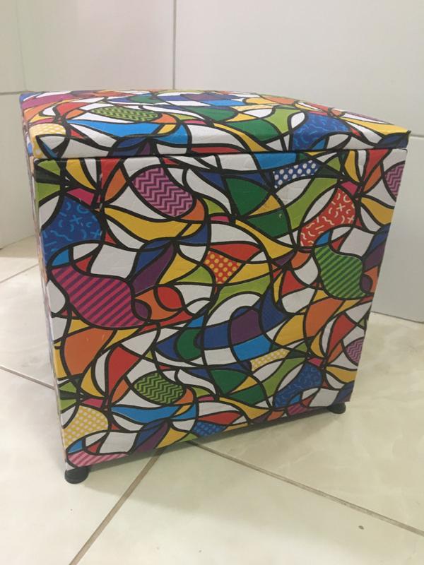 Puff bau organizador romero britto - Puffs e puffs - Puffs - Magazine Luiza