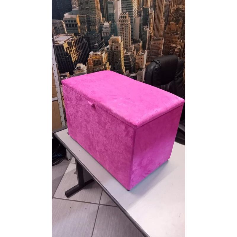 Puff Baú Porta Objetos Médio - Rosa Suede - JOTA STORE - Puffs ...