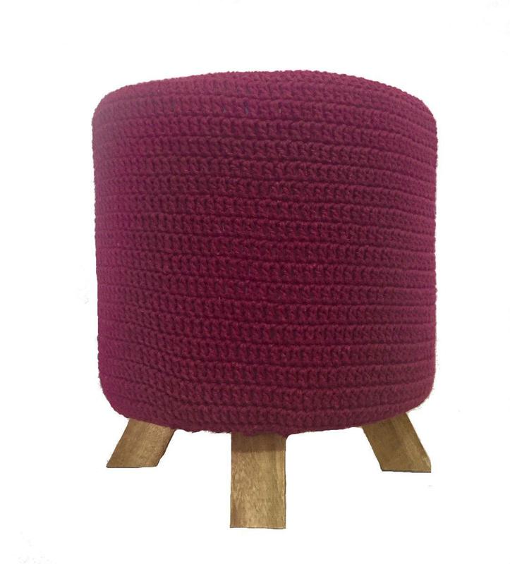 Puff Decorativo com capa em Crochê - Organizando Mais - Puffs ...