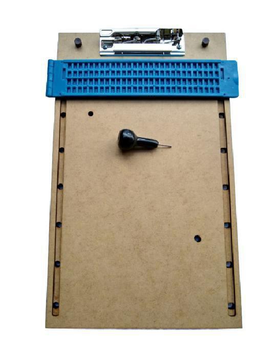 Reglete Braille De Mesa Azul-Deficientes Visuais/Cegos - Bb - Reglete ...