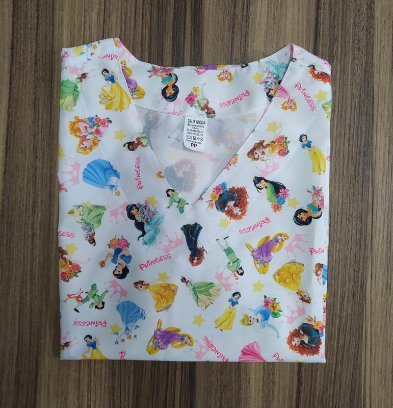 Scrubs Feminino Princess Desenho - Zálix Moda - Uniformes Profissionais ...