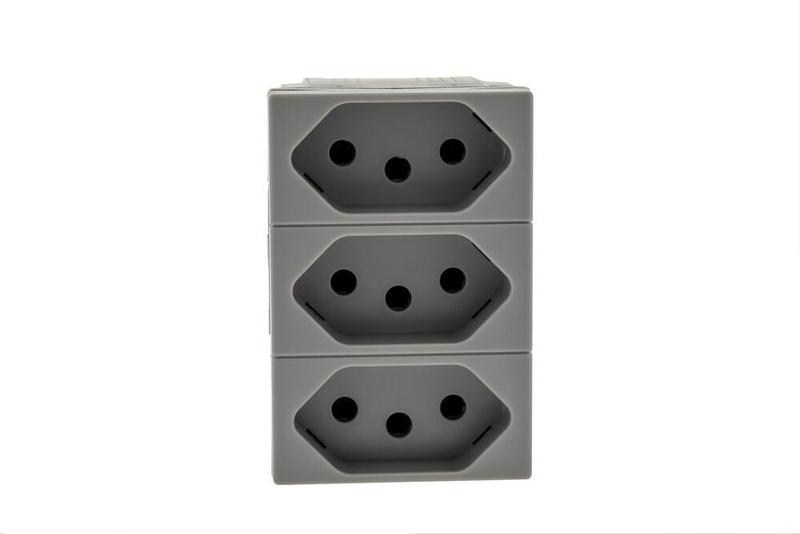 Tomada Multipla 2P + T Tripla Plus+ Cinza 10A Pial - Tomadas - Magazine ...