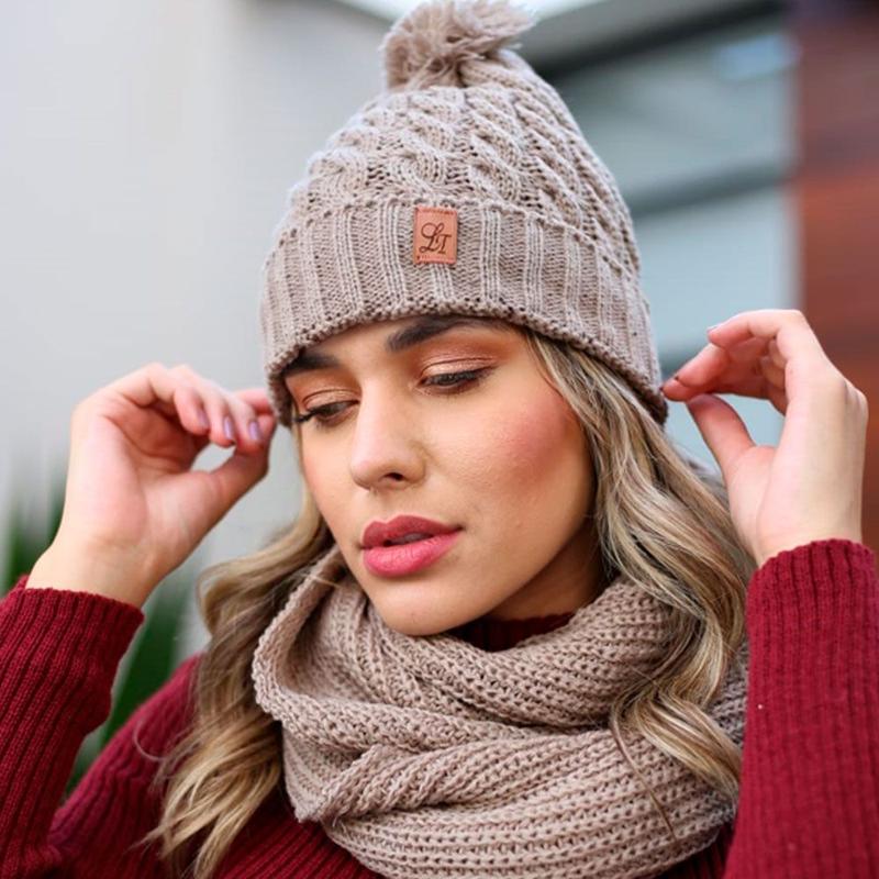 Touca feminina pompom de lã e cachecol gola tricot frio kit - Fonte ...