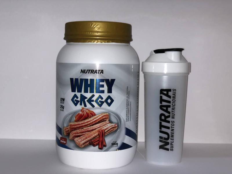 Whey Grego 900gr + Garrafa - Nutrata - Kit de Suplementos - Magazine Luiza